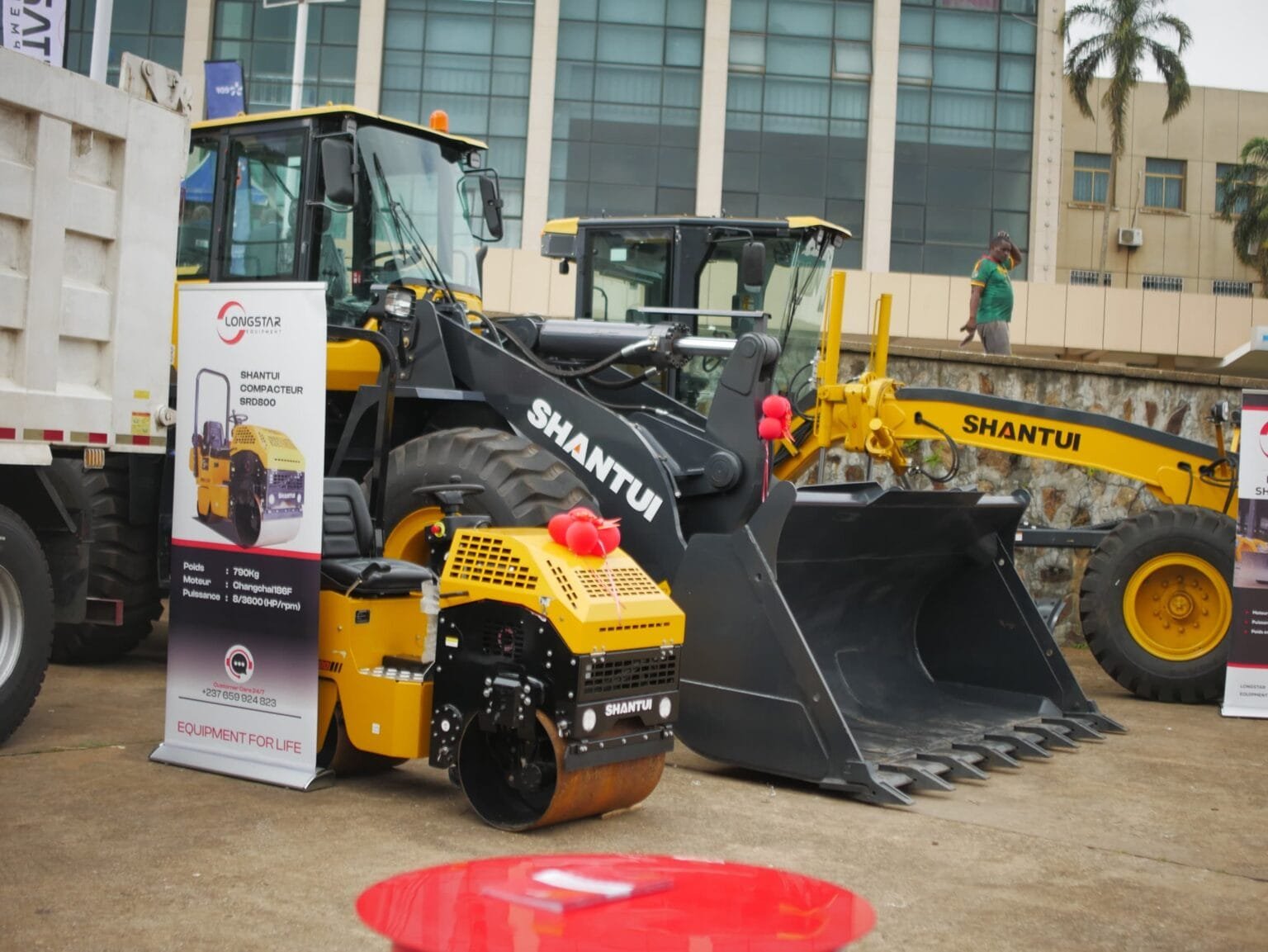 Longstar Equipment Cameroun en expose son savoir-faire aux Jeicom 2025 ...